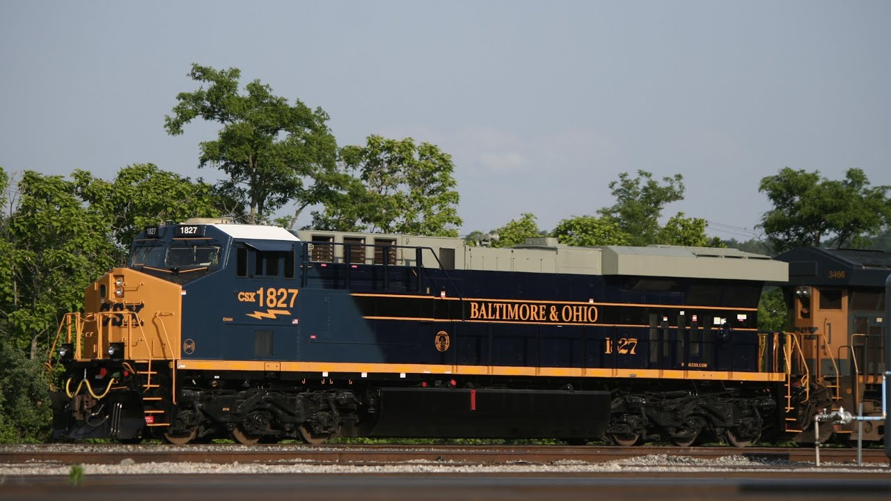 Short clip and photos of CSX 1827 B&O Heritage sitting at Corbin KY (5 ...