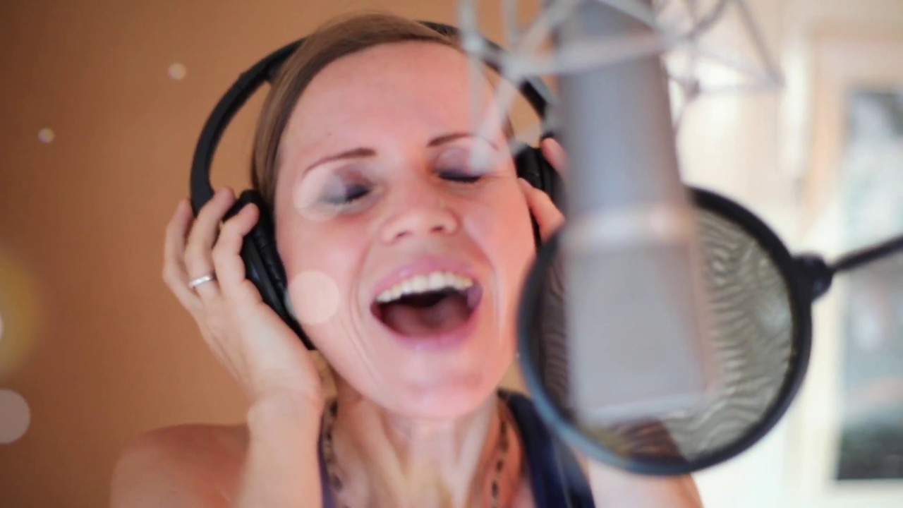 In the studio with Aleah from The Love Keys - YouTube