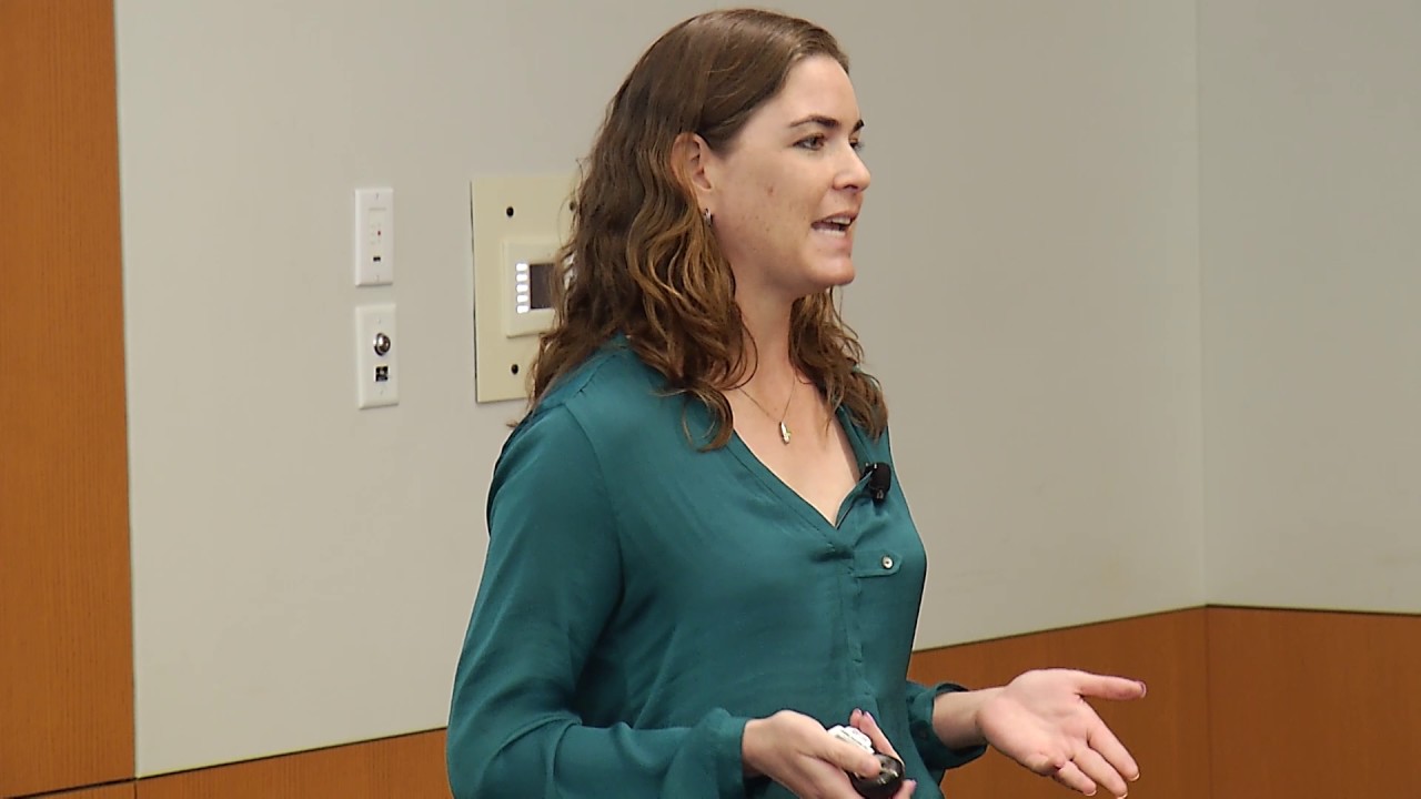 Elisabeth Root - Discovery Talks - YouTube