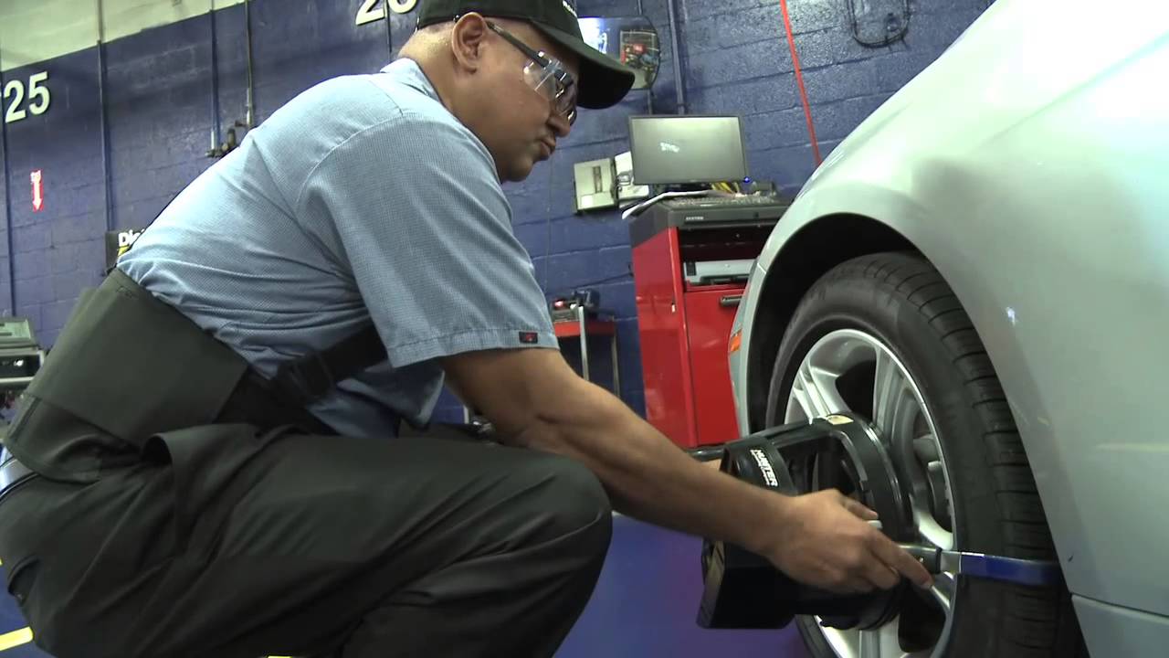 Sears Auto Center Brings Back RoadHandler Tires with Cris Carter - YouTube