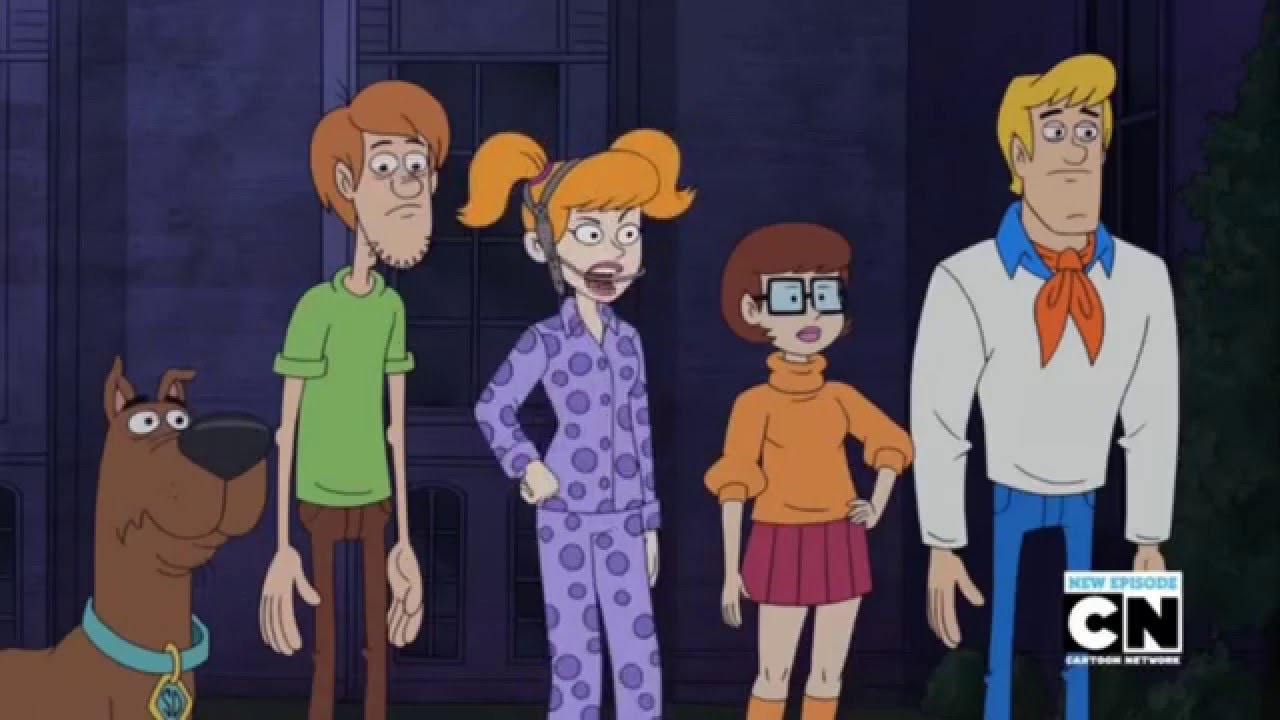 Daphne's Slumber Party Hijinks - Be Cool, Scooby-Doo! - YouTube