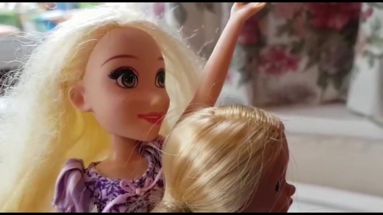 Elsa, Anna & Moana - Princess Party & Octopus Rescue! - YouTube