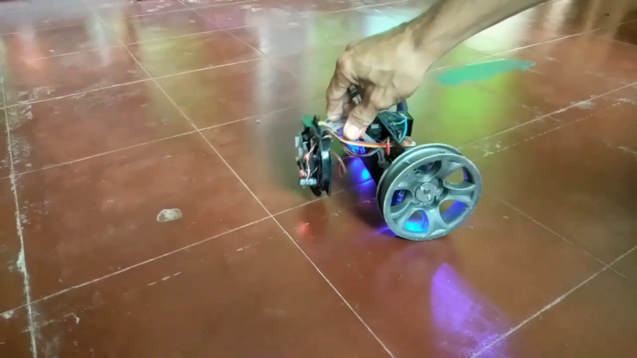 2 wheeled high speed drifting Self Balancing Robot - YouTube
