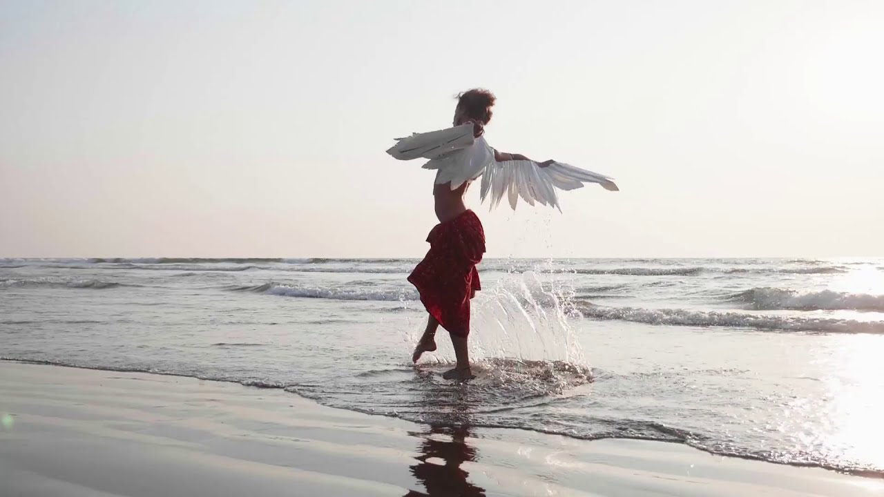 DYAN GARRIS | ORENDA: BREATH OF ANGELS | OFFICIAL MUSIC VIDEO - YouTube