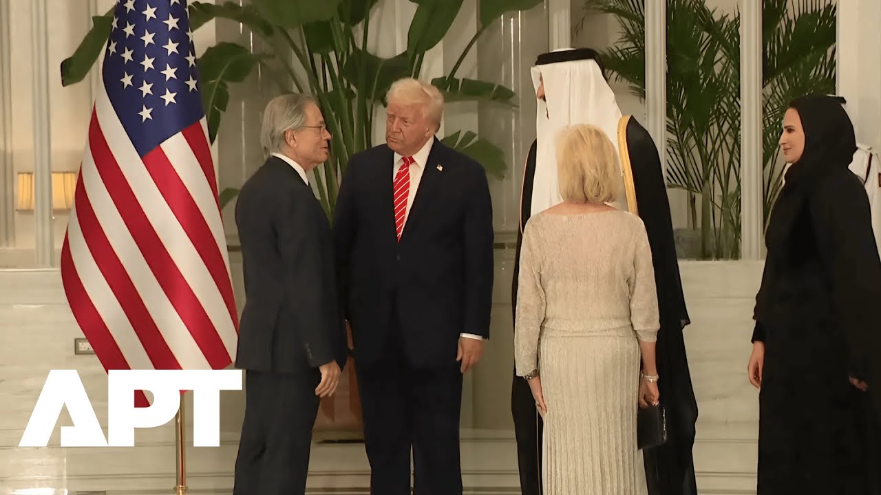 Trump Shakes Hands With Leaders, Joins Qatar Emir for State Dinner ...