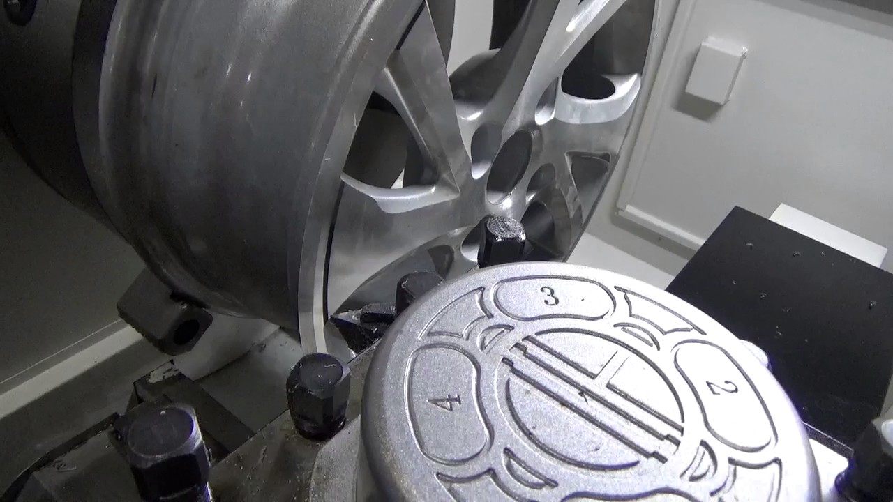 Laser detection touch screen new wheel lathe processing video - YouTube