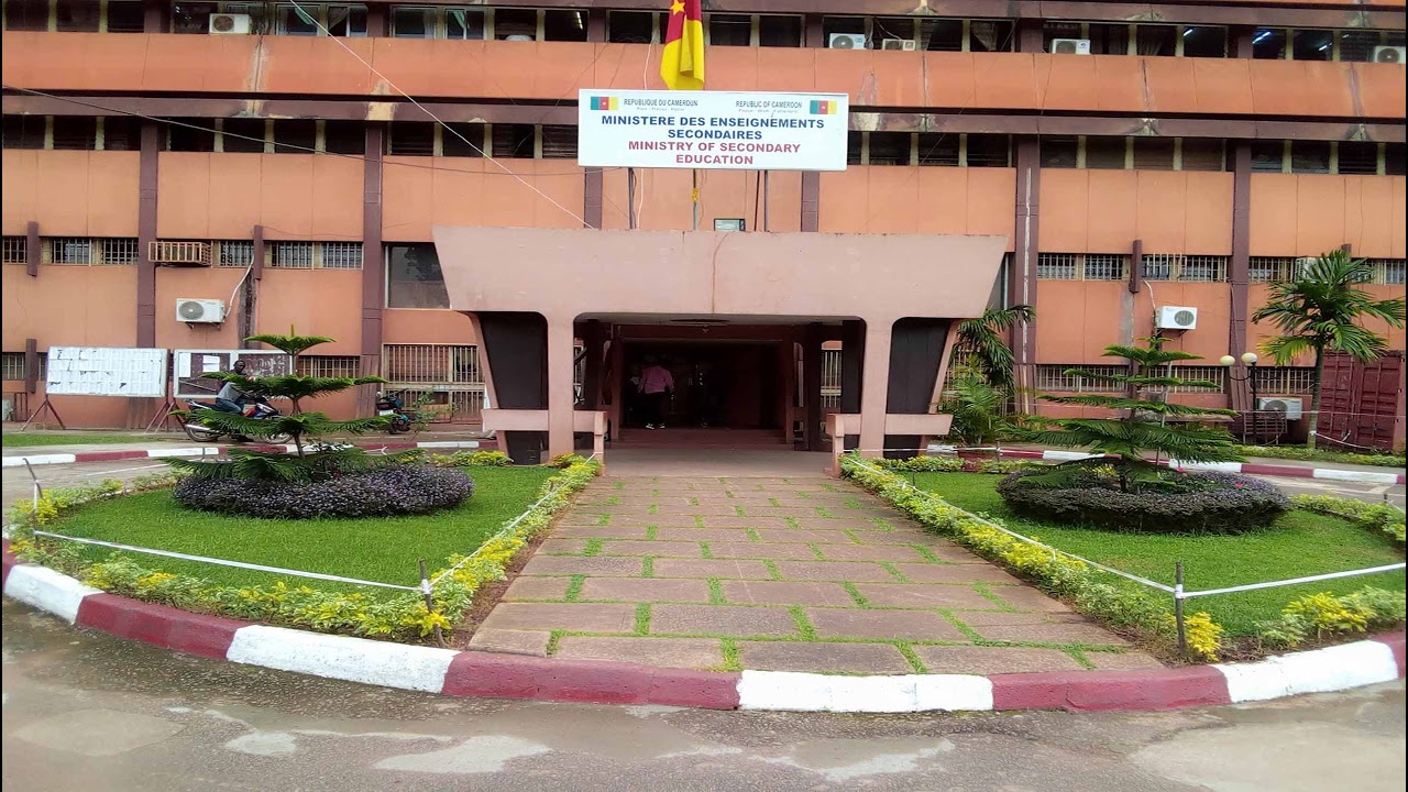 MINESEC DISTANCE LEARNING Live Stream - Musique avec Chilli & Mola ...