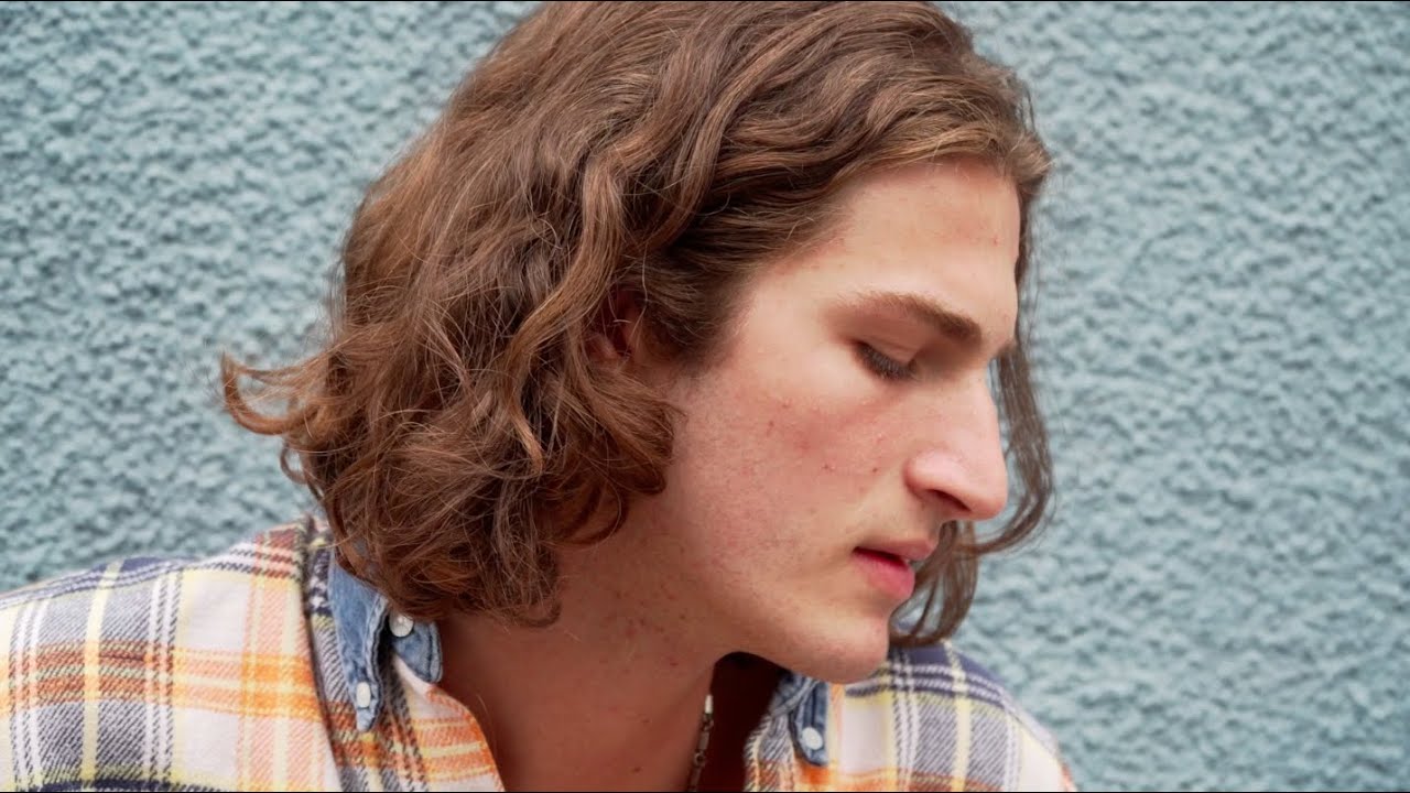 Roman Lewis - "When I Was Yours" Live From Outside The Studio - YouTube