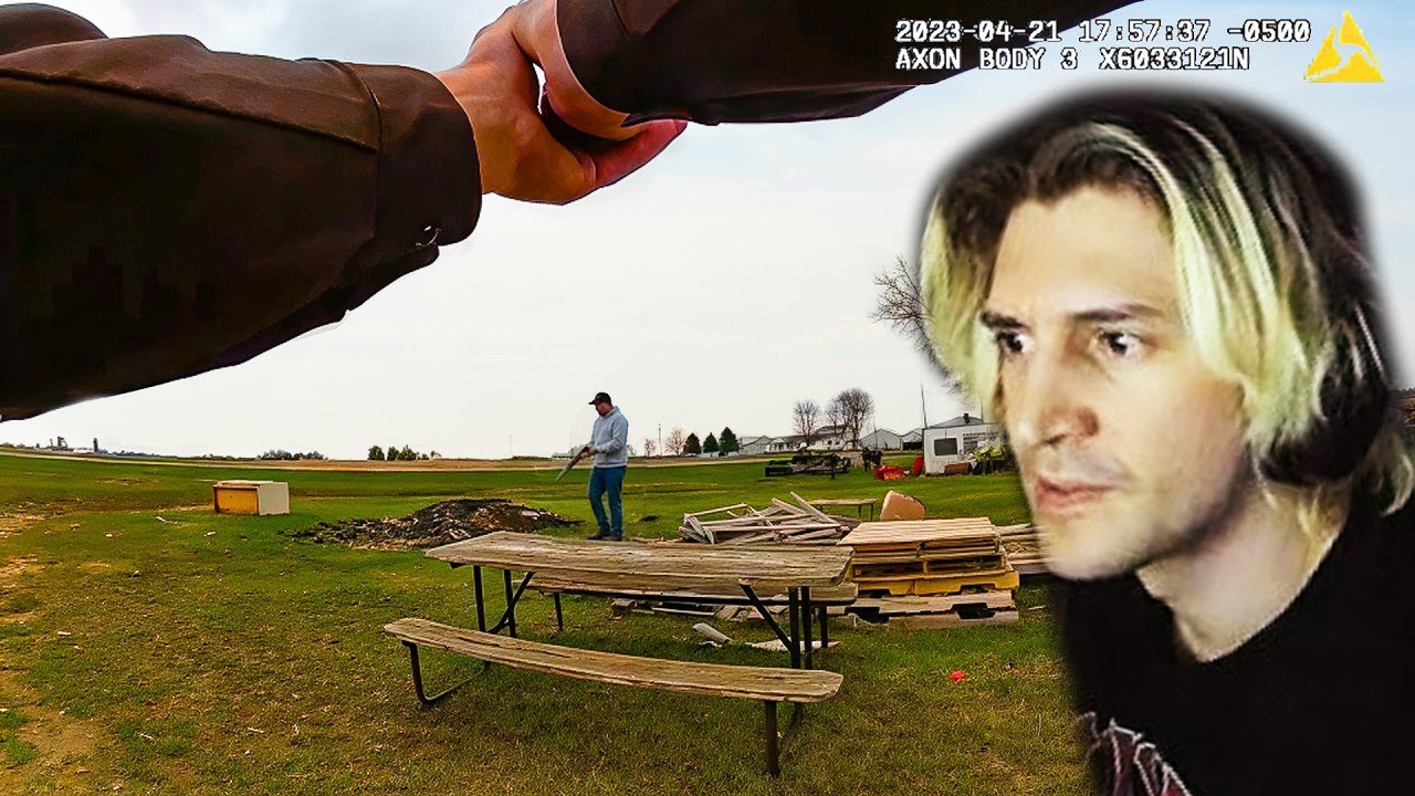 Cops Are Forced Into a Split-Second Decision | xQc Reacts - YouTube