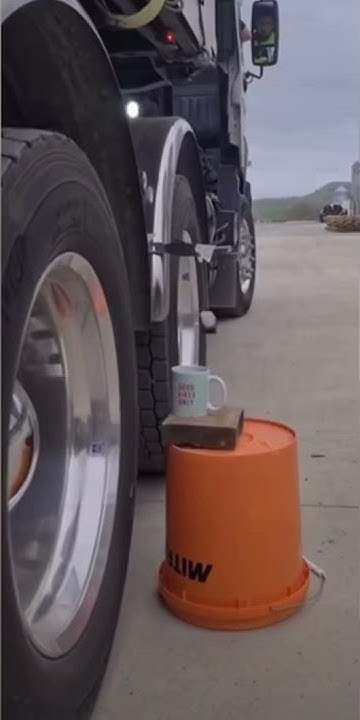 HGV driving test - YouTube