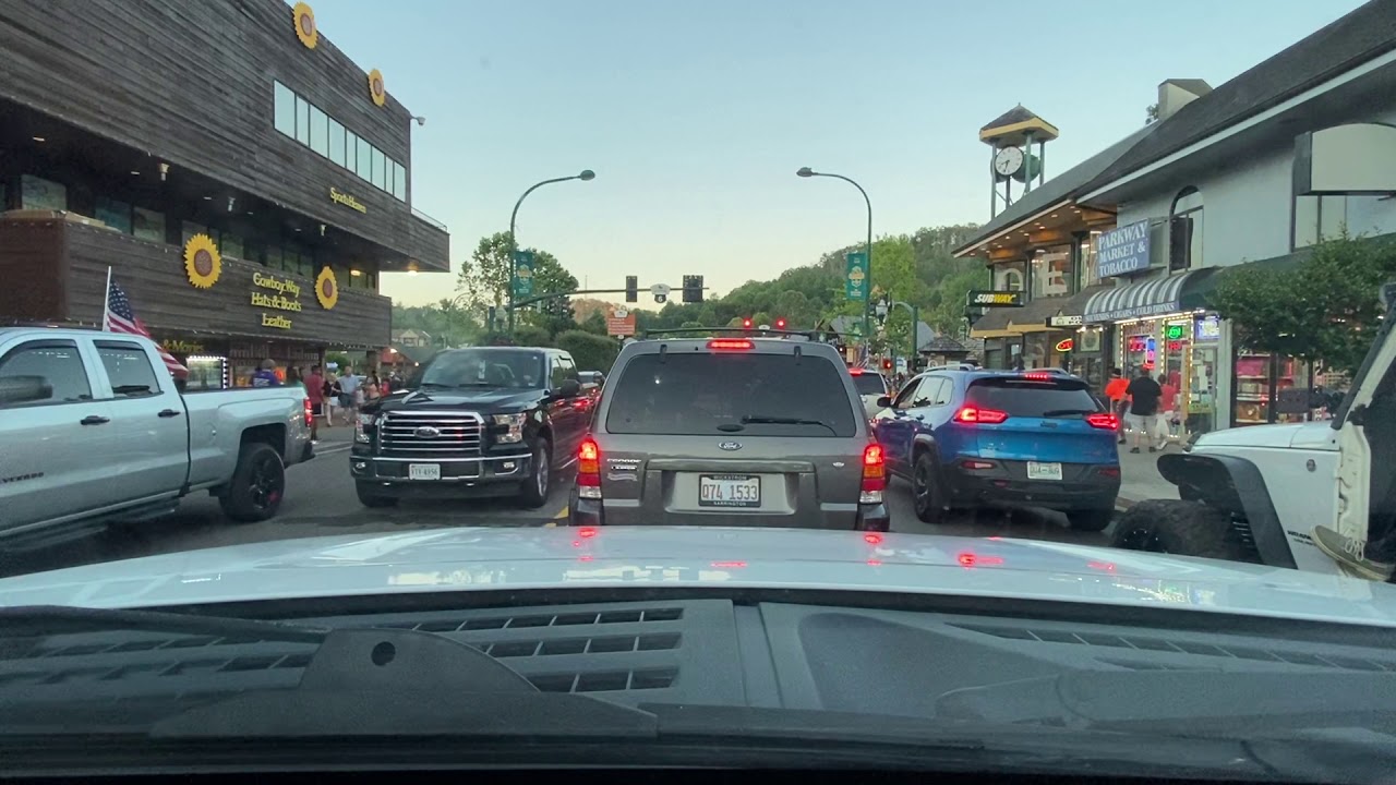 Rod Run canceled the people decided to have it anyways - YouTube