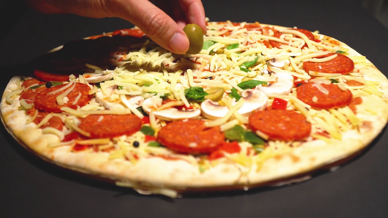 Pizza Test Sony A6500 - 80/135mm - YouTube