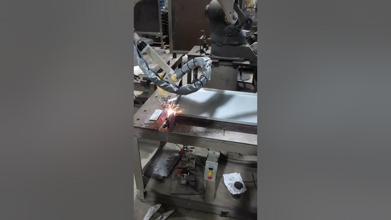 Pdkj Robot Laser Welding Machine Applied To The Hardware Industry Welding1 0mm Electrolytic