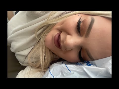 HollyMUA is live RUN 🏃‍♀️ IT BACK 💄 TWICE N 1 day
