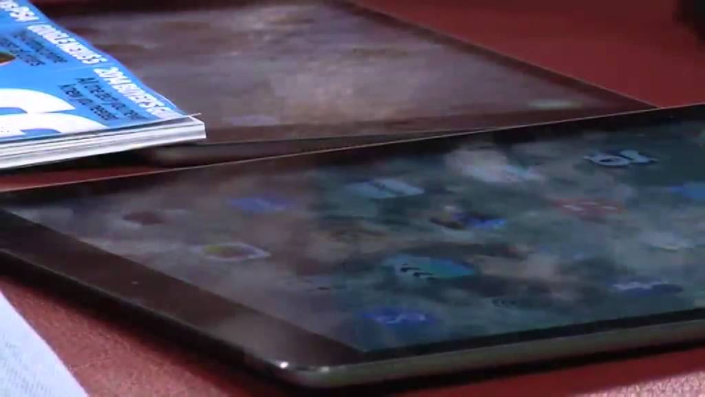 Tech Busters Review: Apple retina iPad and iPad Mini - YouTube