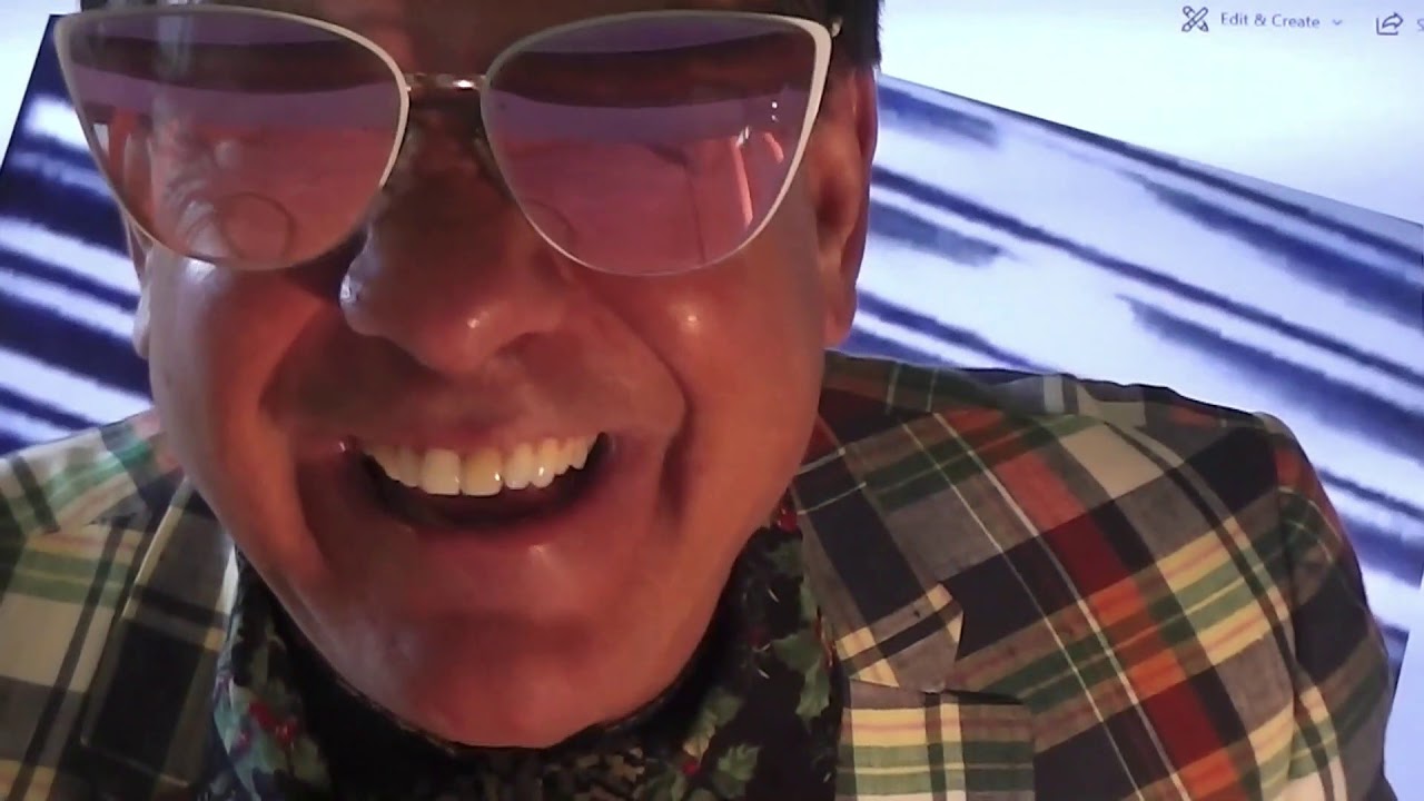 Max Headcase Merry Christmas & Happy New Year!!!! - YouTube