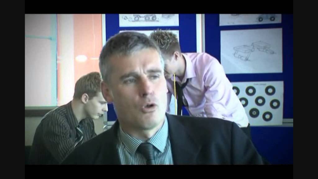 Land Rover 4x4 in Schools Teacher Information Video - YouTube