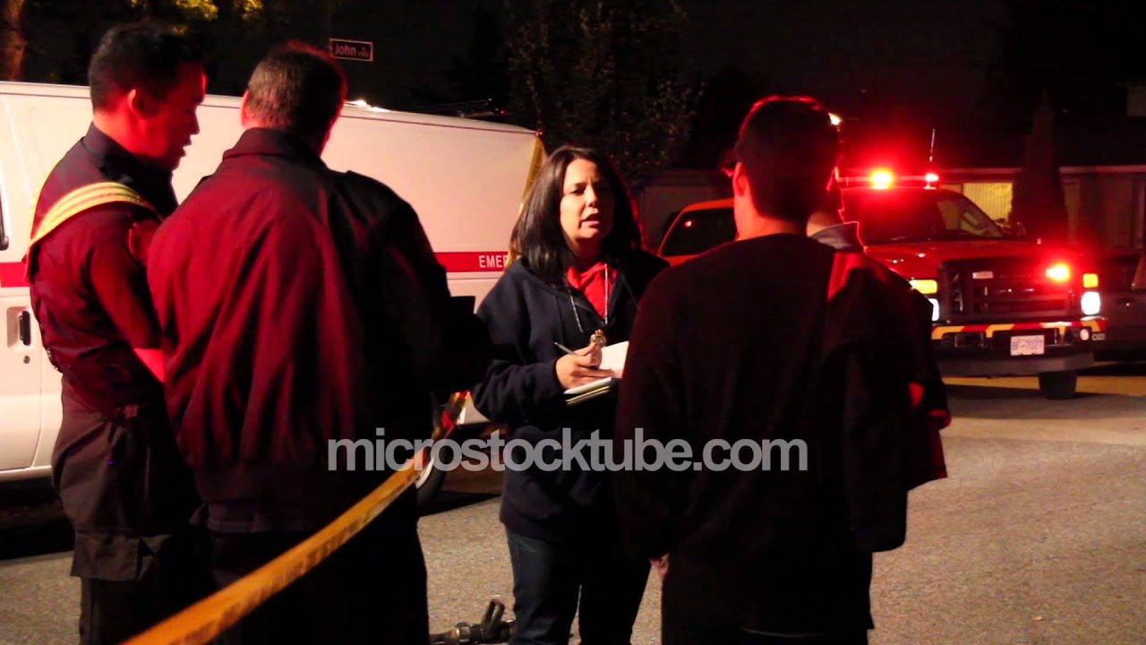 Female undercover police officer with gold badge - YouTube