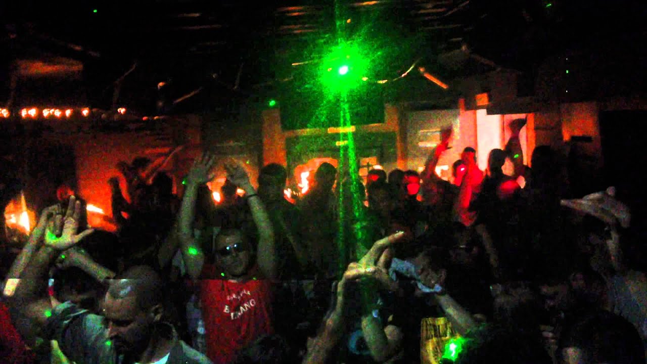 W. aka Wizard & Friends 8am @ Club Compressor - YouTube
