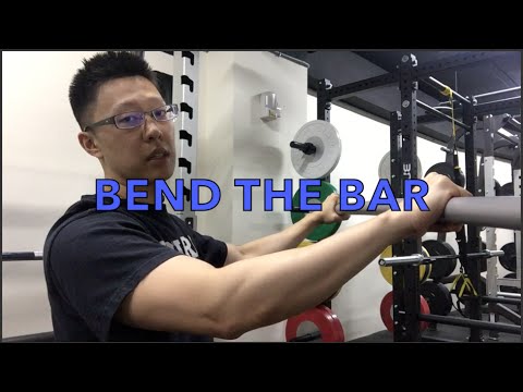 動作提示：BEND THE BAR，扭斷槓鈴 (鎖緊闊背肌) - YouTube