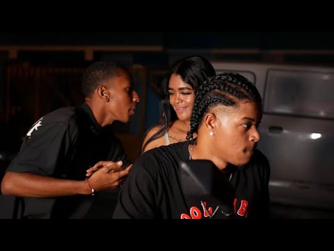 El Metodo RD - Con El Paso De Shakira ( Video Oficial ) - YouTube