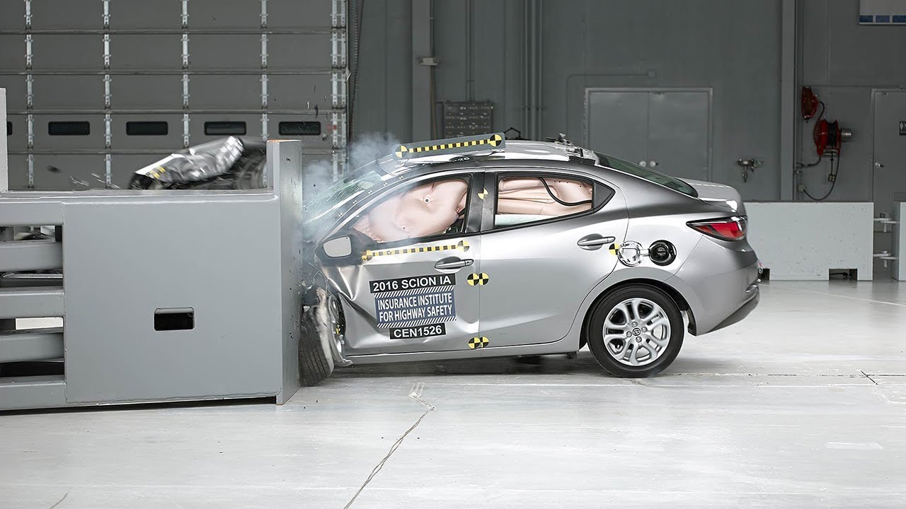 IIHS Crash Compilation 4 HOURS - YouTube