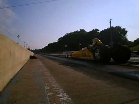 Mike King's King Racing Dragster @ Pacemakers Dragway Park - YouTube