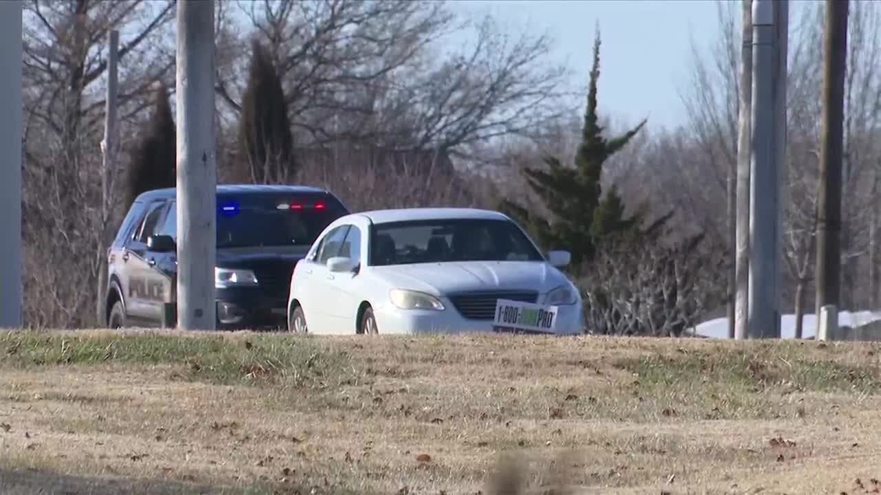 News laws go into effect Jan. 1 in Kansas - YouTube