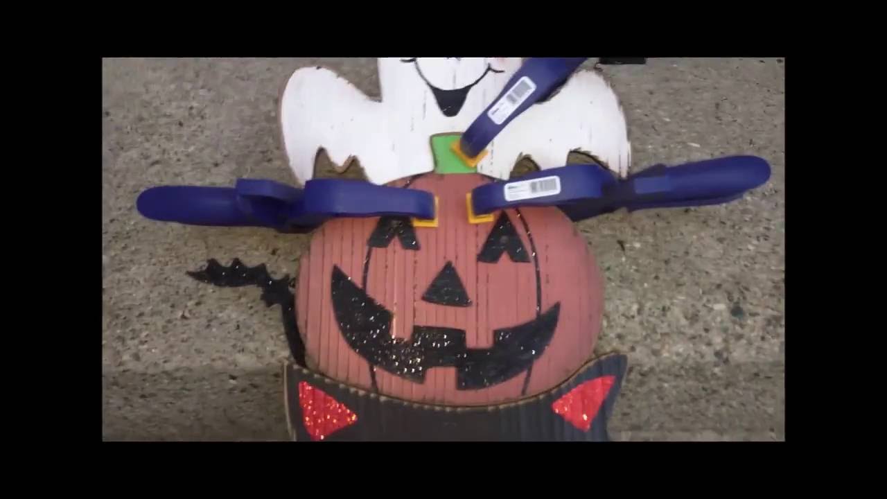 Possessed Halloween Display with no batteries - YouTube