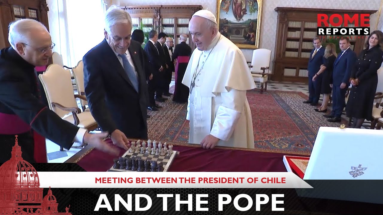 President of Chile gives Pope Francis a chess set - YouTube