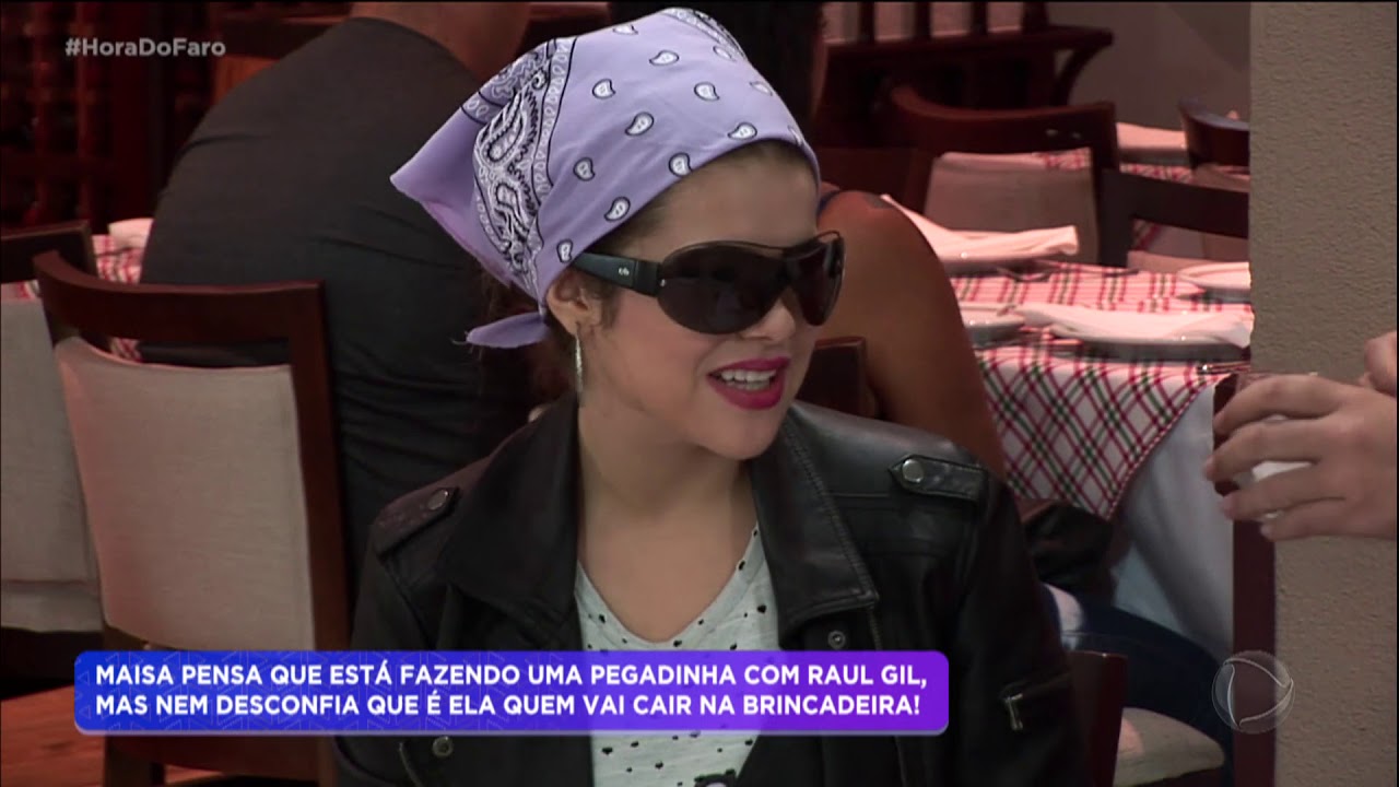 Maisa cai em pegadinha preparada por Faro e Raul Gil - YouTube