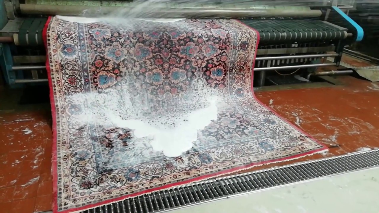 Full Immersion Rug Washing - YouTube