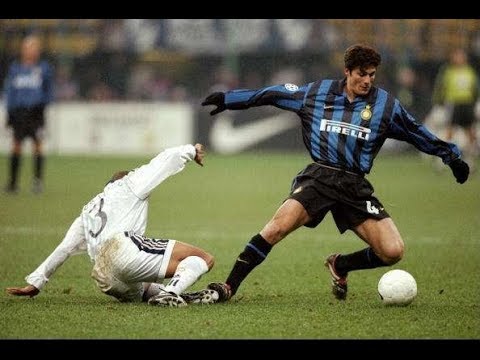 1997 Away Javier Zanetti vs Bologna