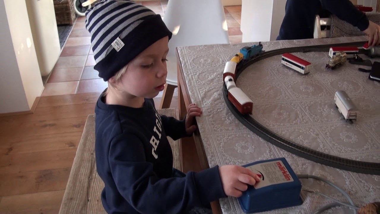 Marklin my world & Thomas the tank engine - YouTube