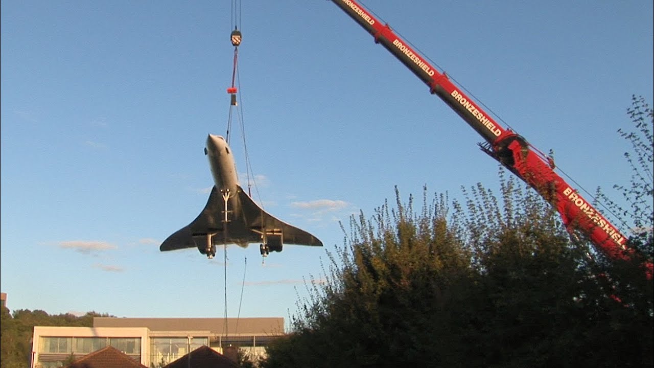 Heathrow & Brooklands Concorde Model G-CONC is moved to its new home ...