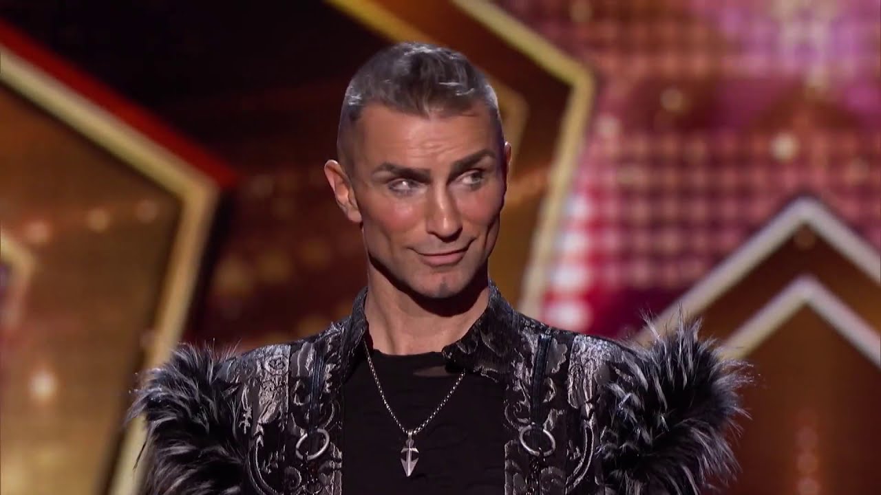 Aaron Crow Dangerously Shoots Apple Off Heidi Klum's Head - America's ...