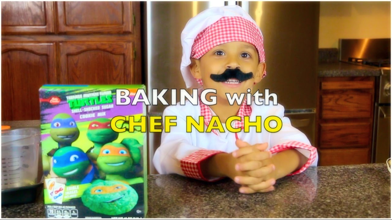CHEF NACHO BAKES NINJA TURTLE COOKIES - YouTube