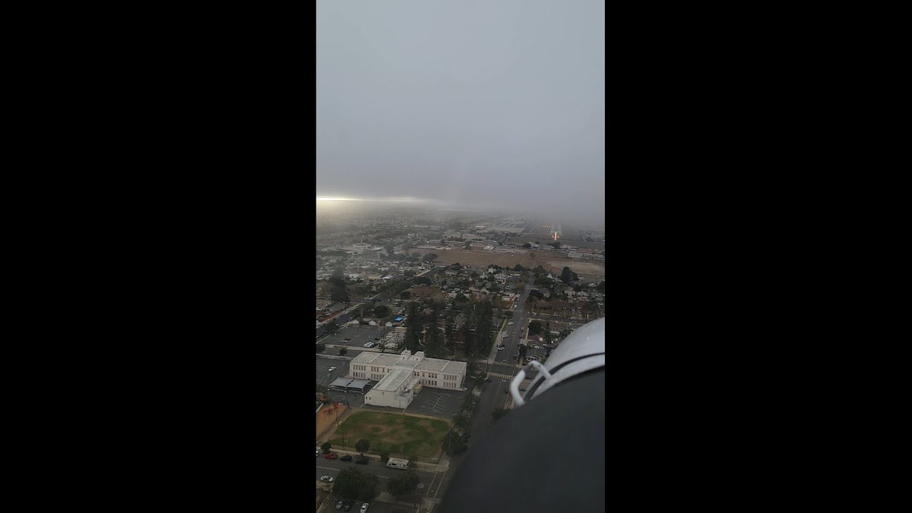 Oxnard airport RNAV runway 25 approach - YouTube