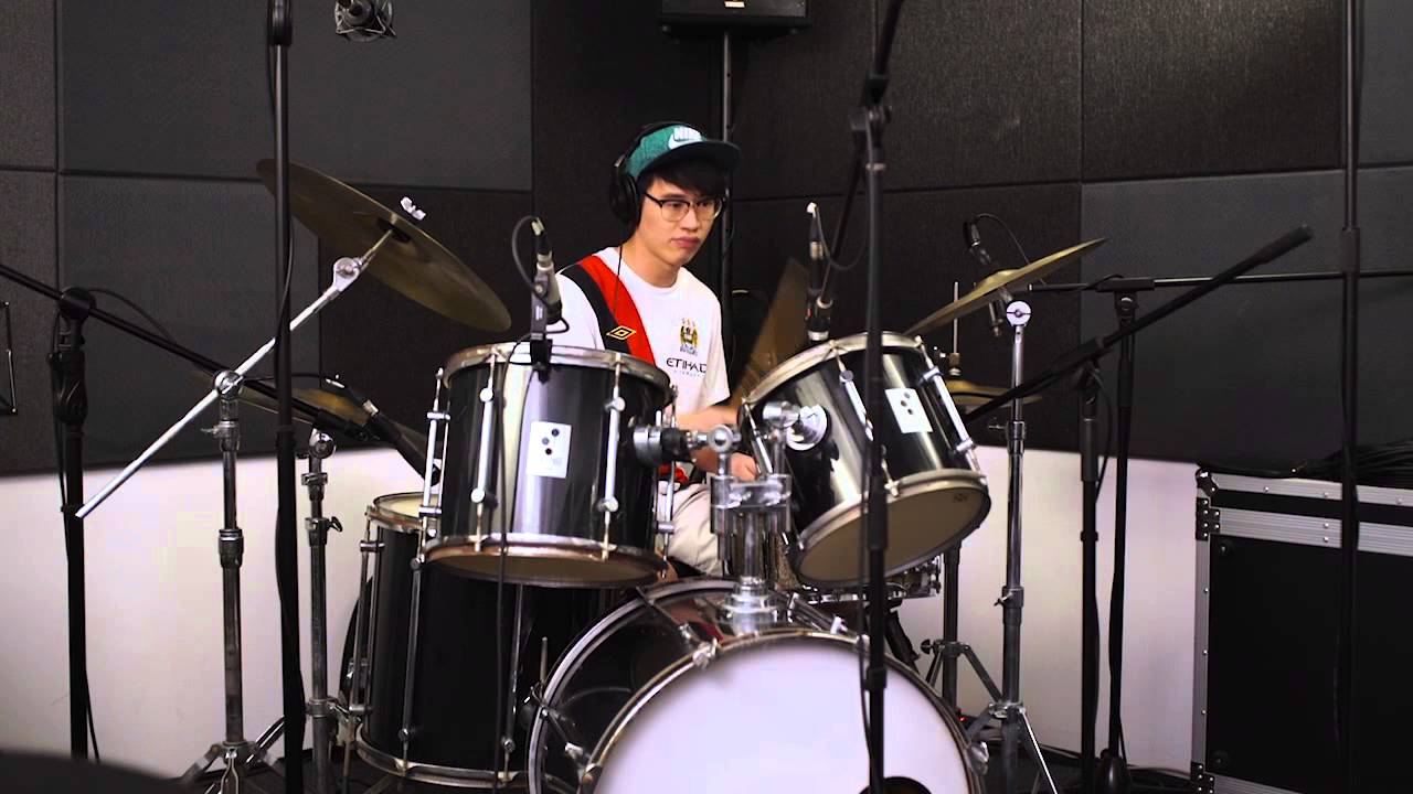 Drum test at Flutter Sound Recording Studio - YouTube