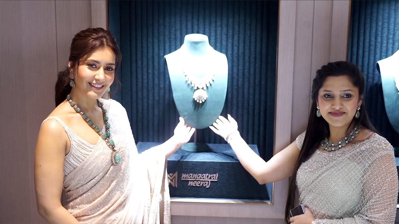 Raashii Khanna Launched Goddess Of Emerald Collection @ Lumbini Jewel ...