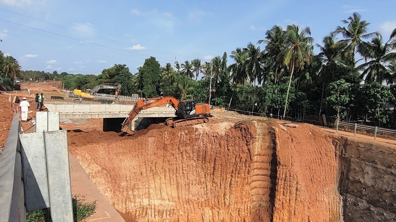 ആദ്യമായി പാലം തുറന്നു കൊടുത്തത് ഇവിടെ | NH 66 - YouTube