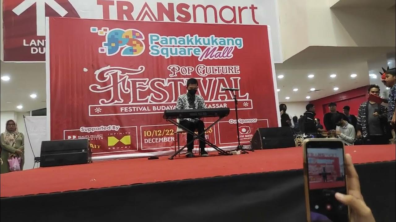 Playing Sparkle - Kimi No Nawa at mall - YouTube