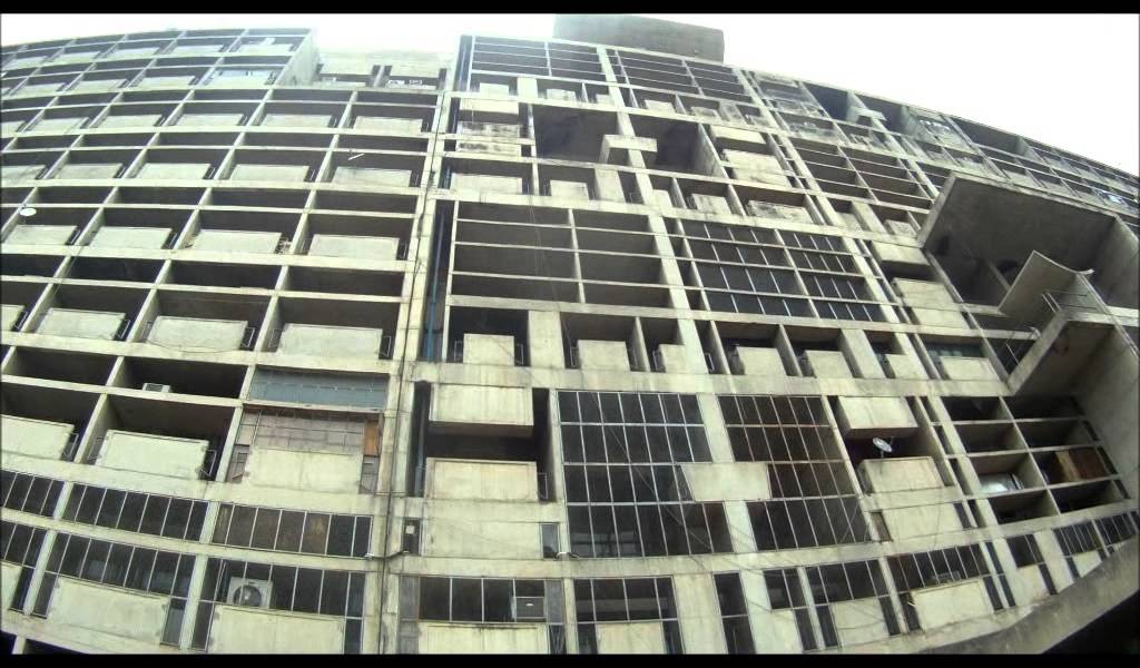 Entrance in Le Corbusier's Secretariat Building, Chandigarh - YouTube