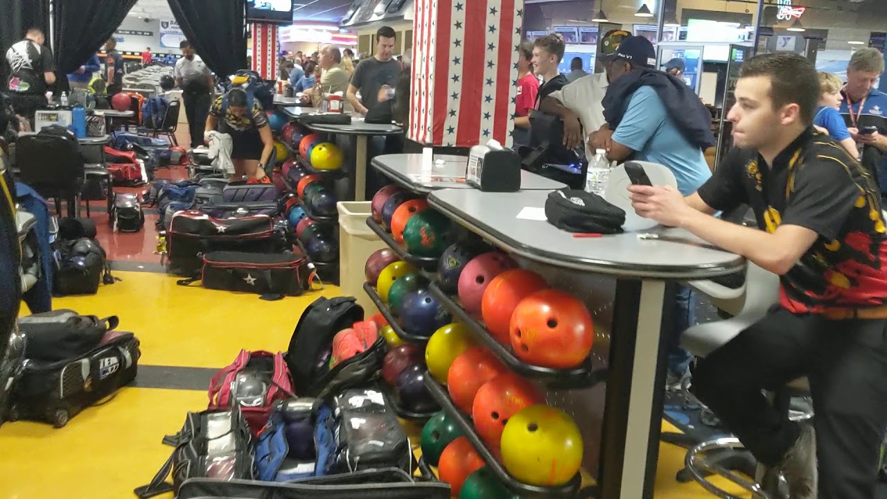 Professional Bowling Practice Session | What To Consider - YouTube