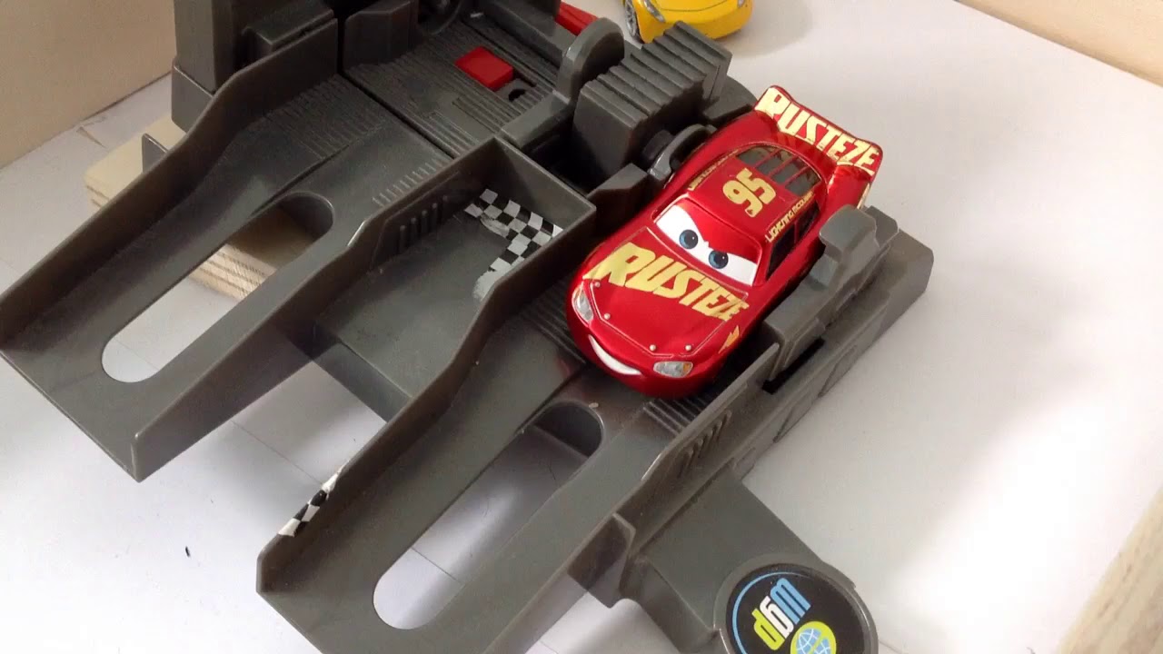 Cars 3 race simulator - YouTube