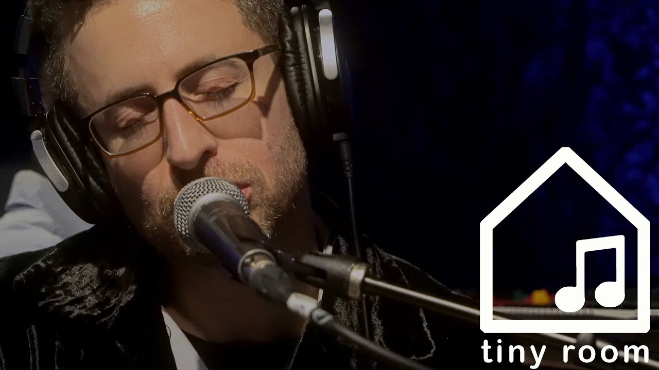 Rise Up - Greg Spero, MonoNeon, Ruslan Sirota, Chesley Allen (Tiny Room Live Performance) - YouTube