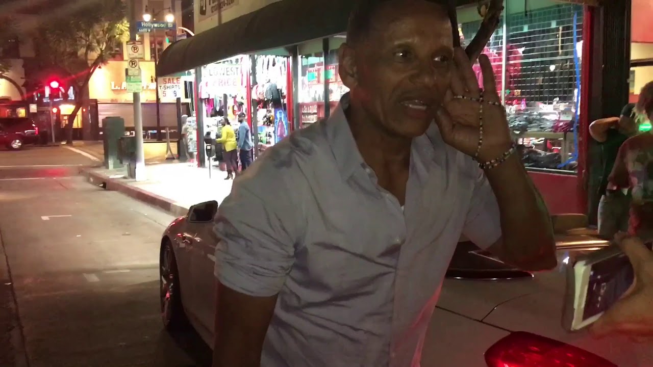 RANDOM GUY STARTS DANCING VLOG (@woahhvicky) - YouTube