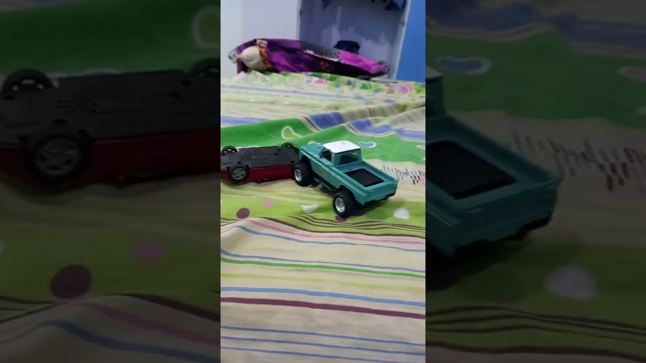 car crash (stop motion) - YouTube