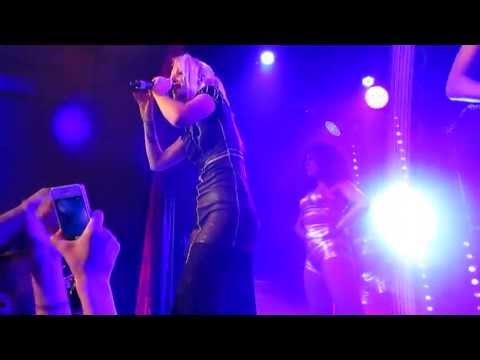 Iggy Azalea - Work (Live At Bowery Ballroom)