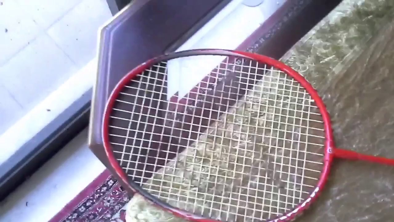 Dunlop Badminton Racket (RED) - YouTube